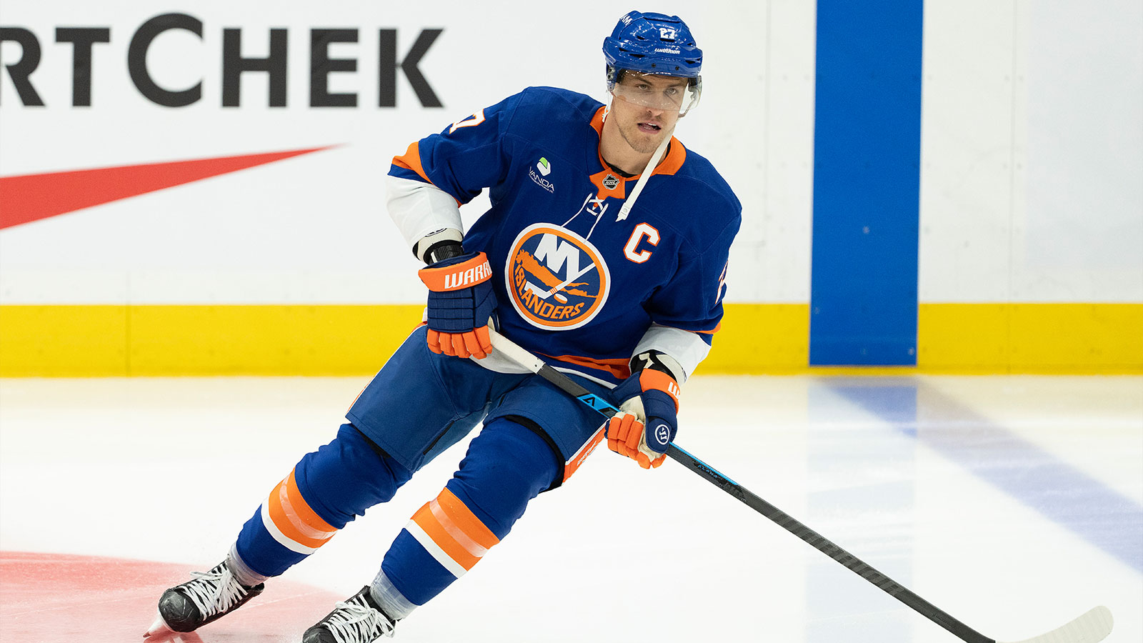 Mammoth sign ex-Islanders captain Anders Lee to $16.2 million contract