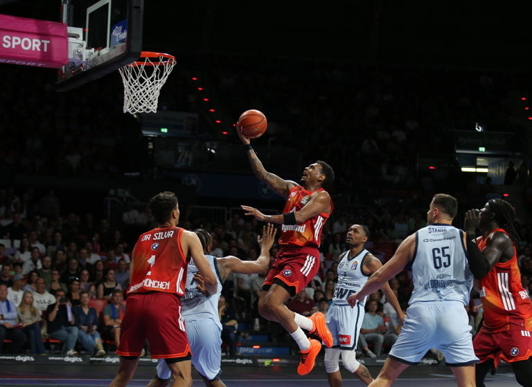 Bayern-Basketballer im Finale - Bamberg verkürzt gegen Alba