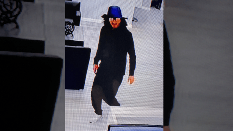 Bank robbed with note in West Virginia, suspect arrested