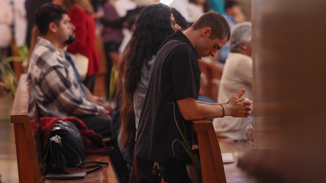 Forms and traditions of prayer across faiths