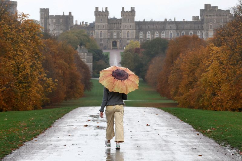 UK's spending watchdog shines light on royals and their properties