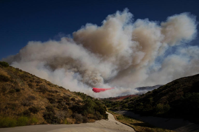 Wildfires are making the US smoggy again, reversing progress on cleaner ...