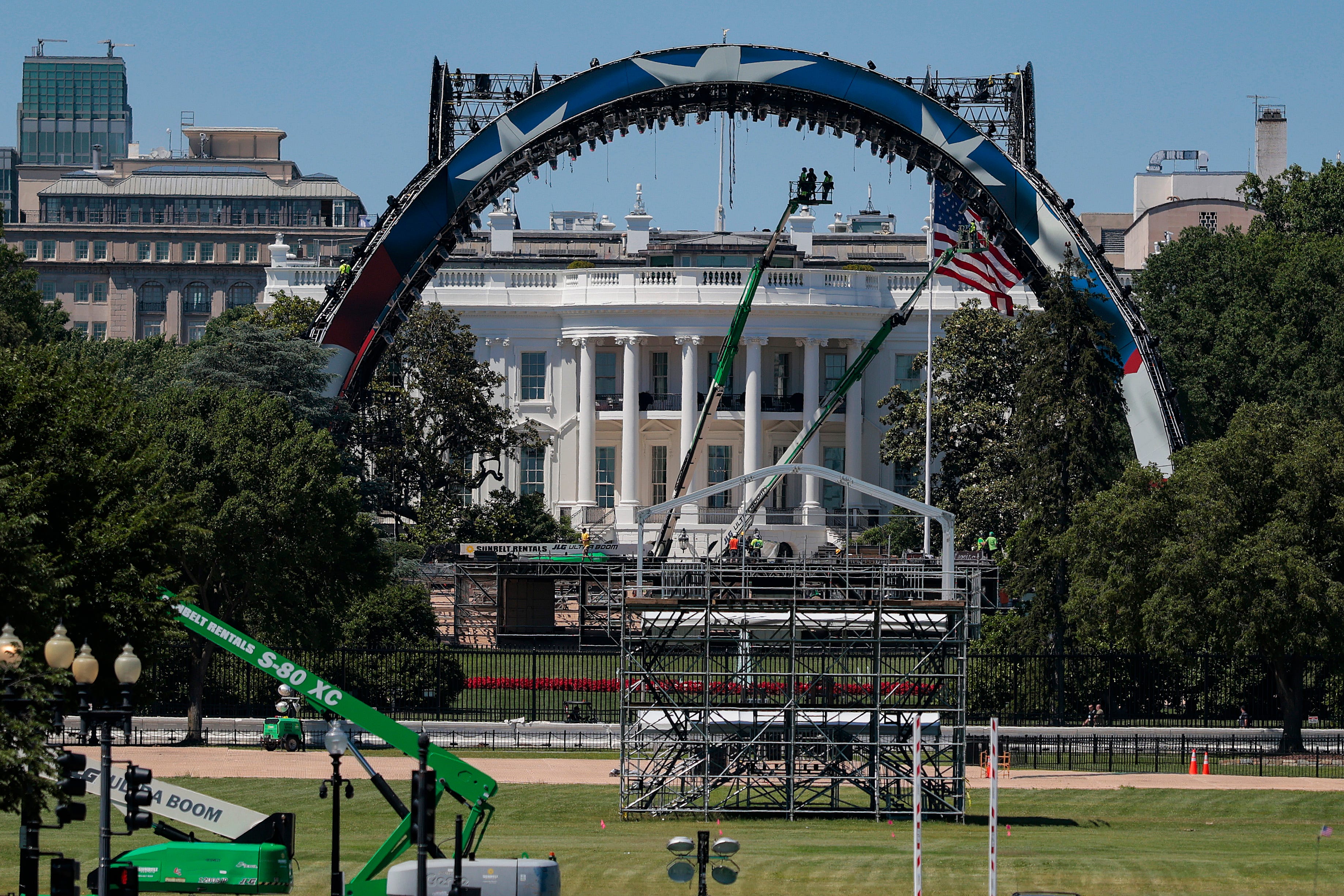 UFC Freedom 250: Massive octagon-shaped cage takes over White House lawn