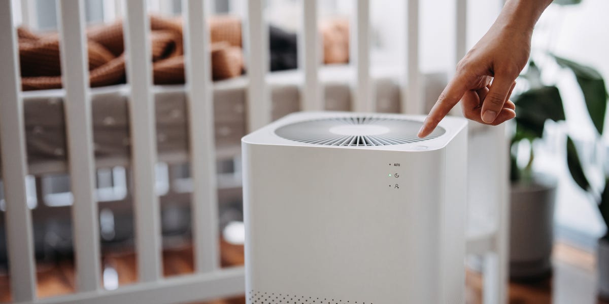 Experts explain how to choose between a cool mist and warm mist humidifier