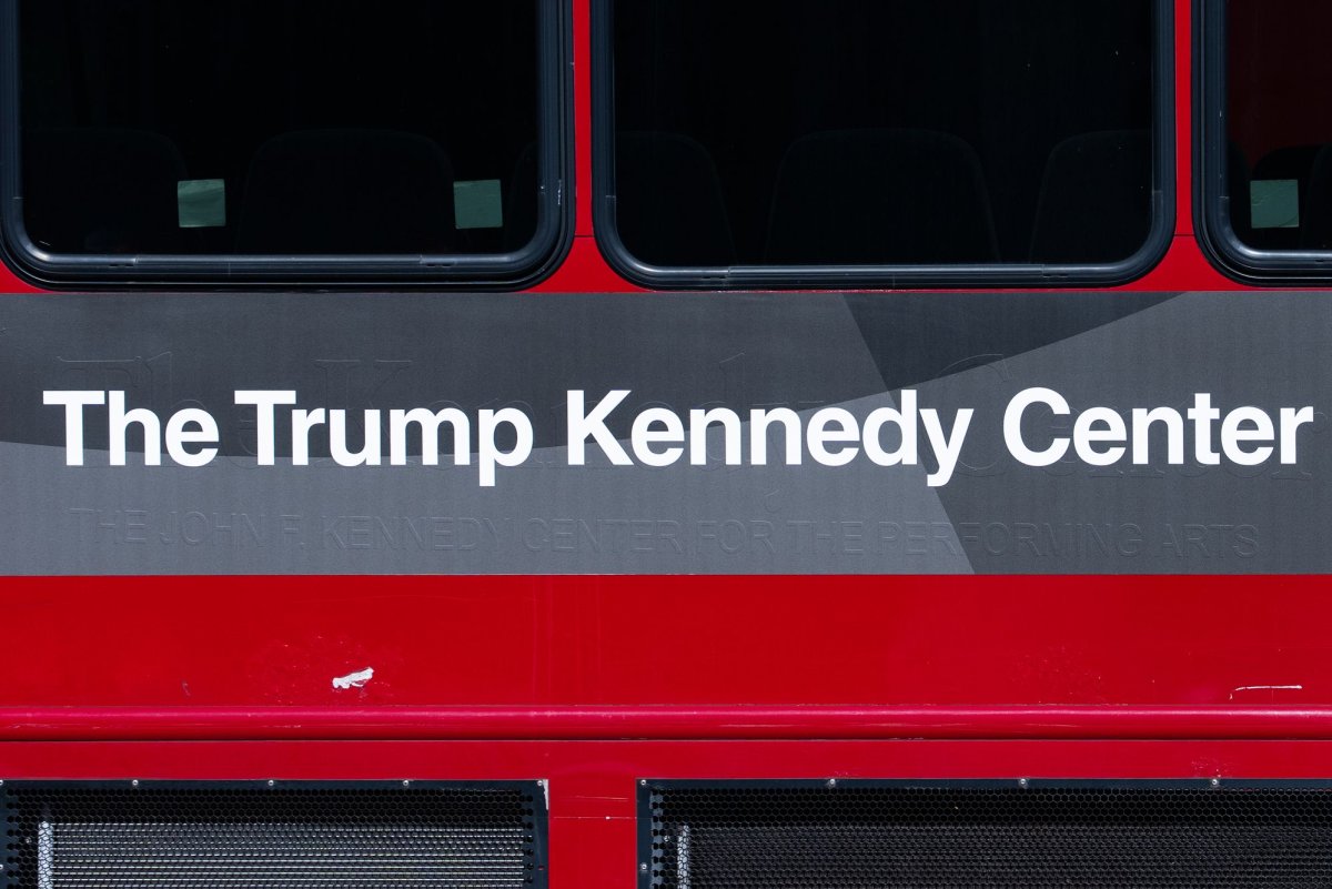 Kennedy Center lawyers tell staff to remove Trump's name by June 12