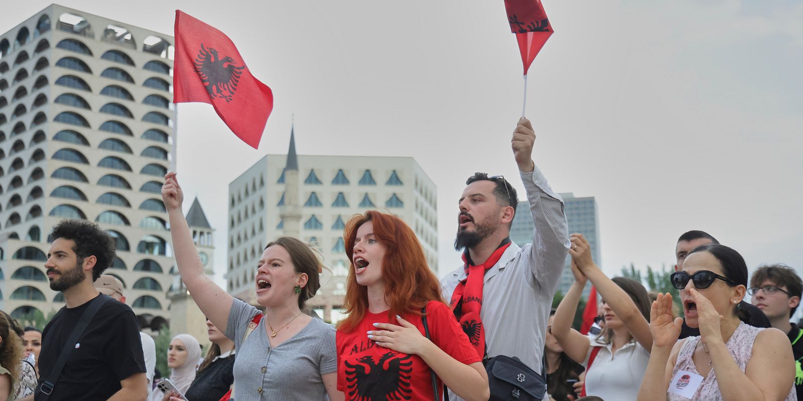 Protester hela veckan mot Trumps svärson i Albanien