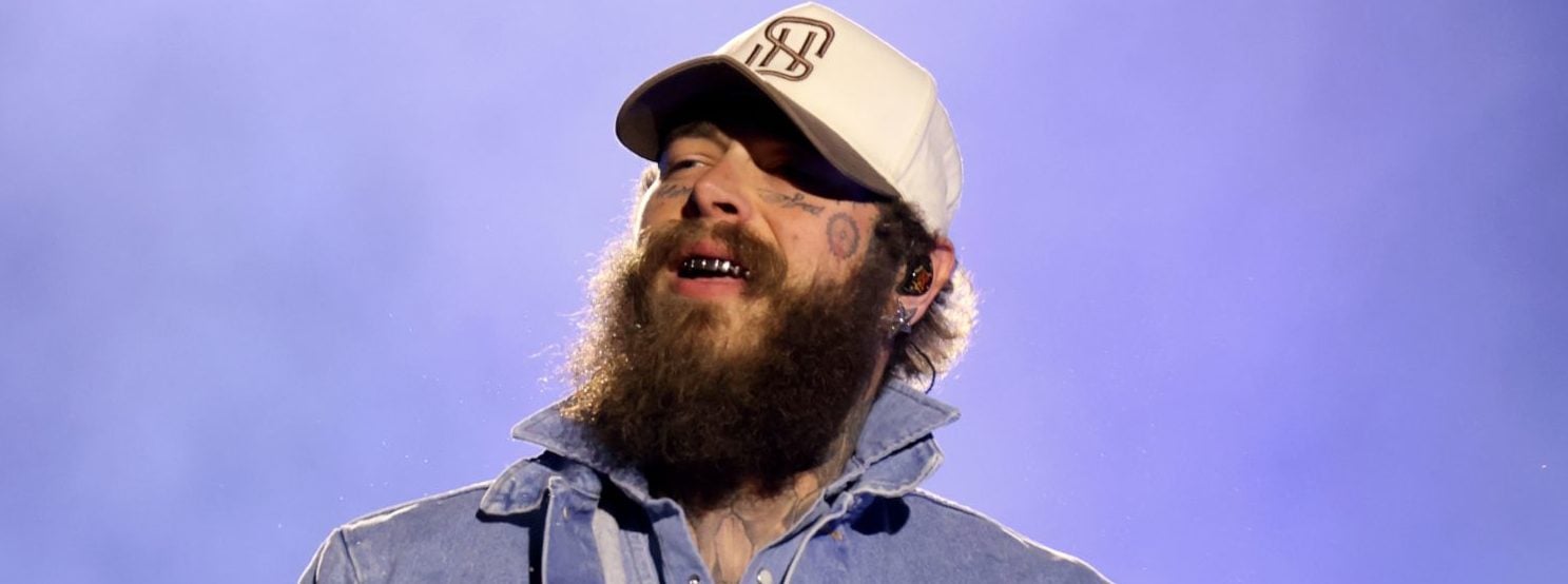 Post Malone fans worried after singer contorts body, struggles to get ...