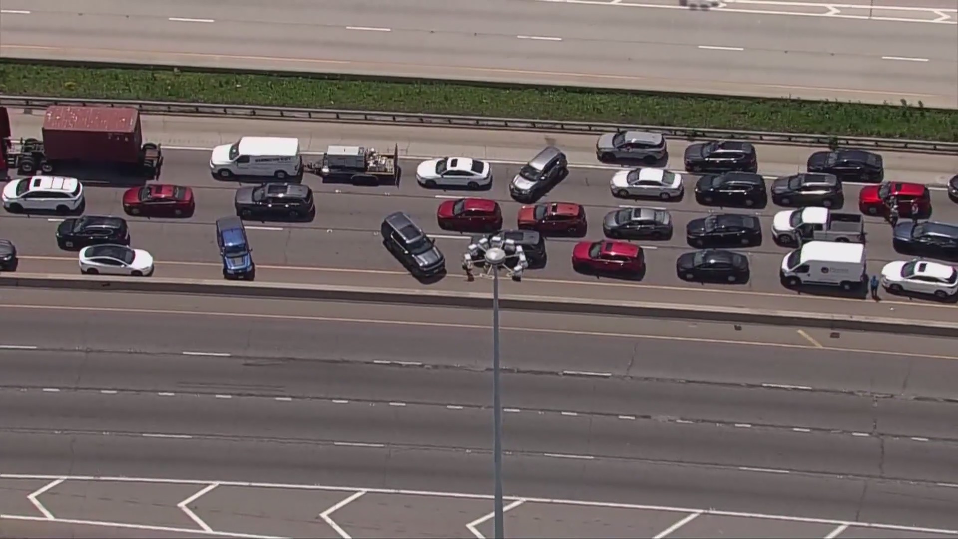 Eisenhower shut down for hours in western suburbs; bomb squad at scene ...