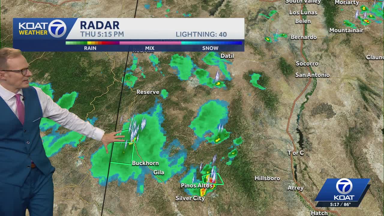 Summer-like heat and storm chances in New Mexico