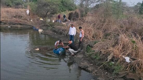 Illicit liquor units worth ₹1.5 crore destroyed in Thane, 300 arrested