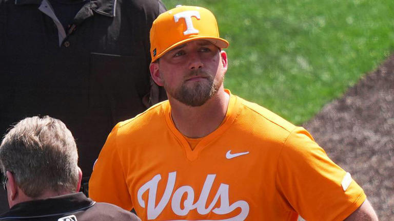 Tennessee baseball pitcher announces his return to Tennessee ahead of ...