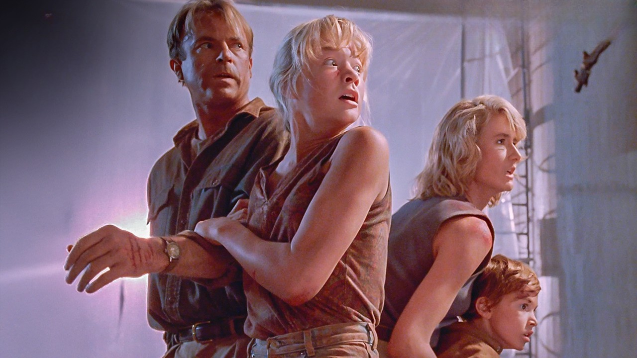 Dr. Grant & survivors escape Isla Nublar | Jurassic Park