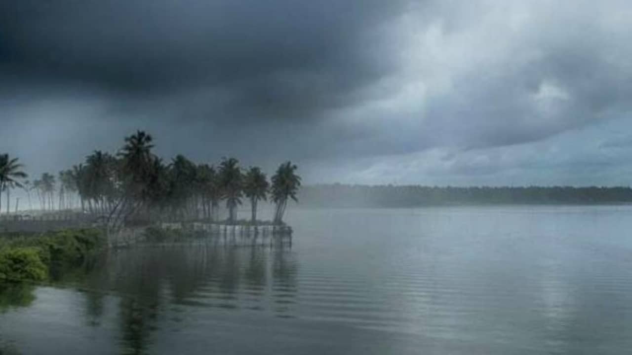 Weather live updates: Heavy to very heavy rainfall likely over Kerala ...