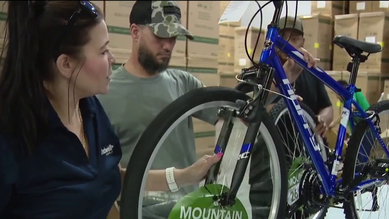 Community bike build for Hillsborough students