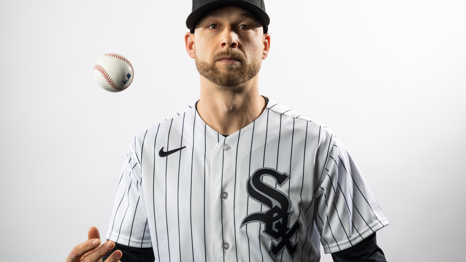 Twins sign Austin Voth to minor league deal