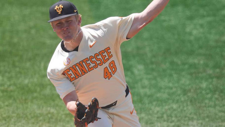 Tennessee baseball pitcher announces his return to Tennessee ahead of ...
