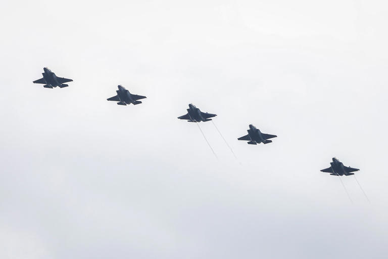 US military strikes on suspected drug boats killed 207 since late 2025