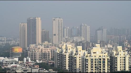 Noida: AC short circuit sparks fire in Sector 100 flat; no casualties