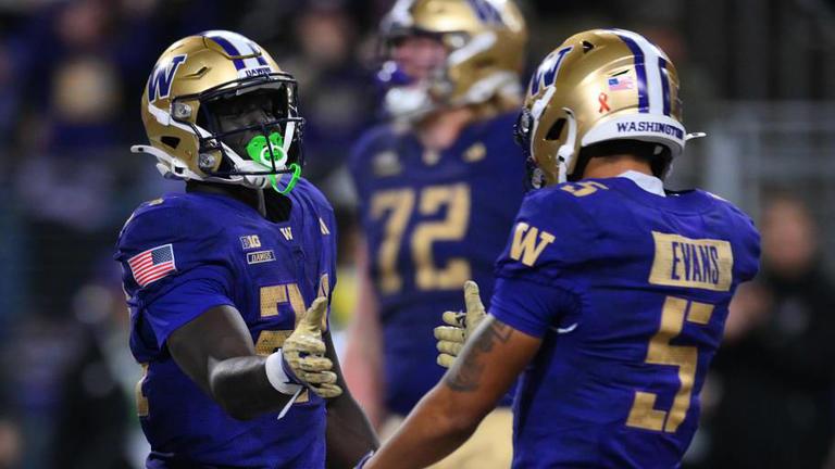 Texas A&M predicted to lose WR recruiting battle to Washington Huskies