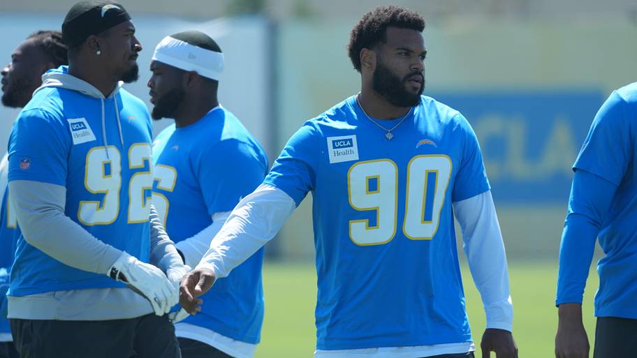 Chargers sign rookie EDGE Akheem Mesidor and nearly wrap up draft class ...