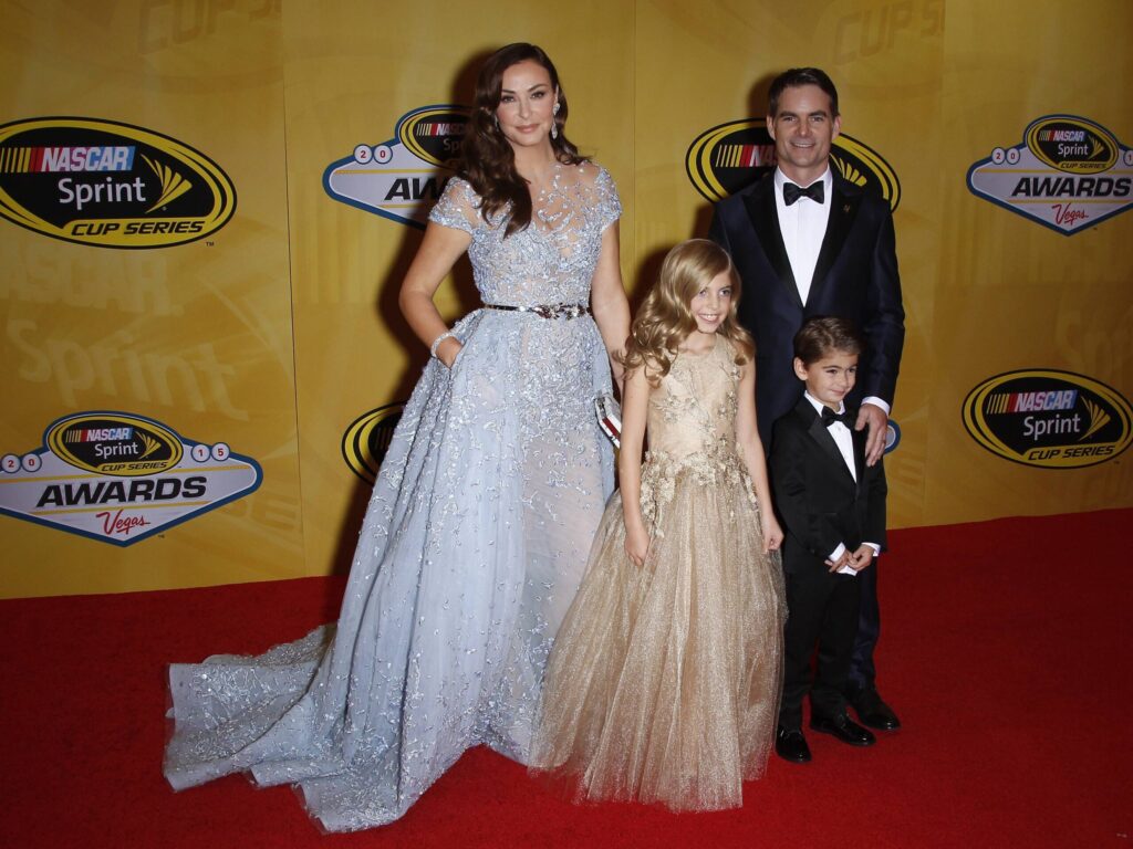 Jeff Gordon steals the show with motivating speech at daughter Ella’s ...