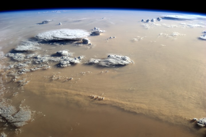 Quarenta e nove nigerinos morreram de sede após avaria no deserto