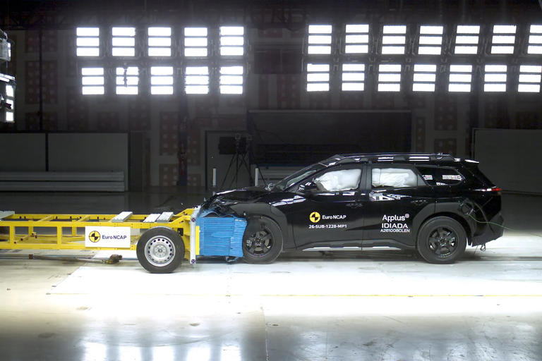 Toyota HiLux BEV becomes Australia's first electric ute with a five ...
