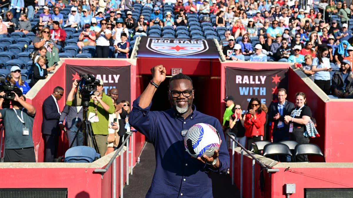 Chicago Mayor Brandon Johnson admits he left Bears game early