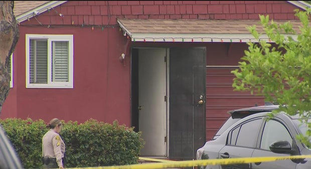Deputies search for 2 suspects in Pico Rivera shooting death
