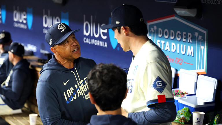 Dodgers manager Dave Roberts blasts 'lazy' whiners who complain about ...