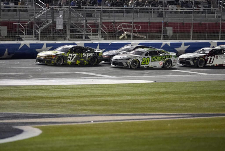 SVG’s success at NASCAR ovals labeled “artificial” by Kevin Harvick