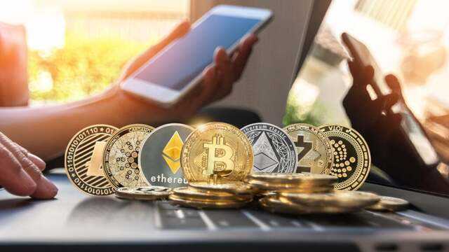 Bitcoin falls to $63,000 as Ethereum, XRP, Dogecoin slide 4% on $400 ...