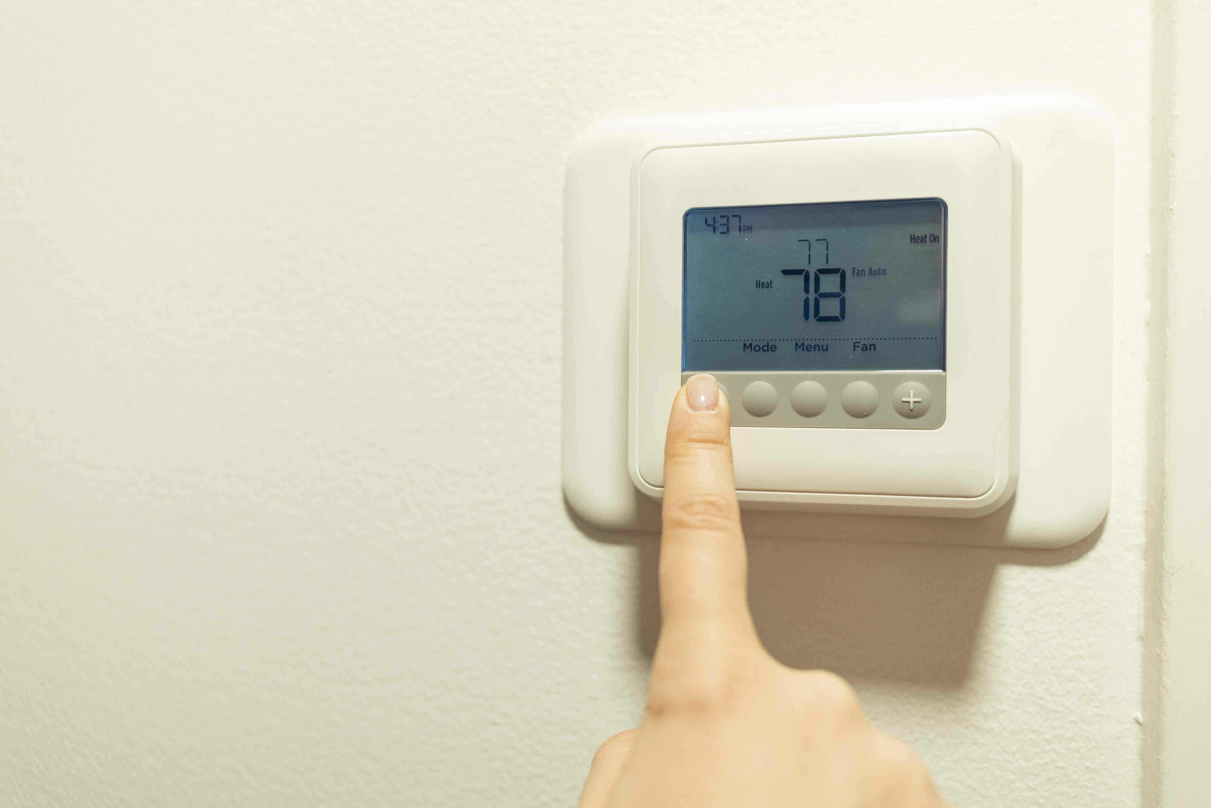 Does leaving your air conditioner running all day save money or just ...