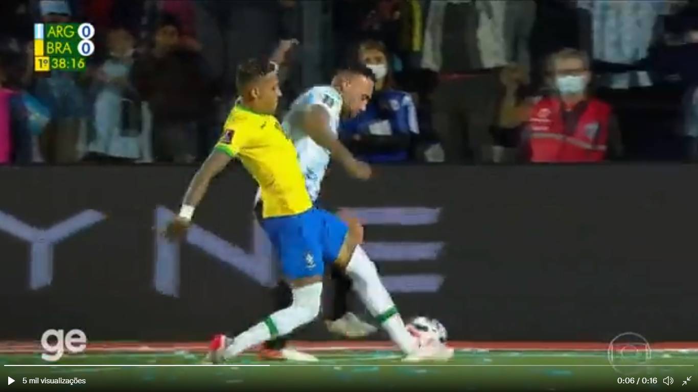 Ancelotti mexe no time, mas mantém Raphinha, um inexplicável intocável