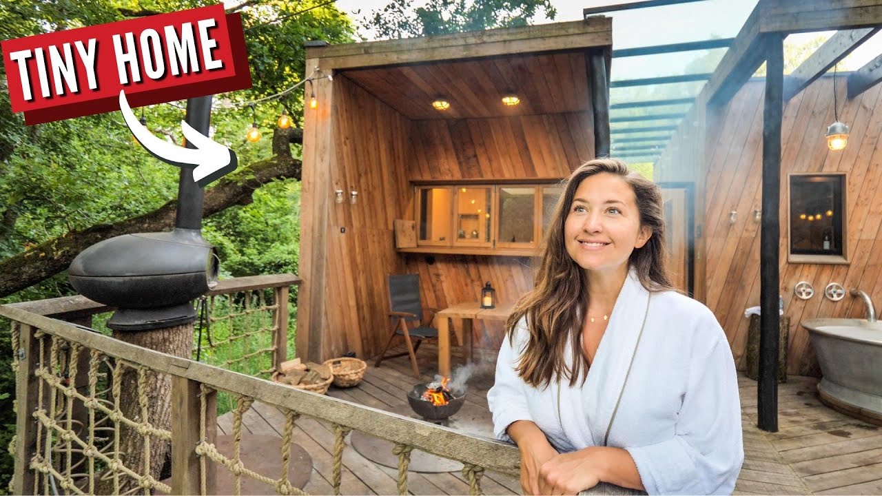 I found the ultimate luxury treehouse! 🌲
