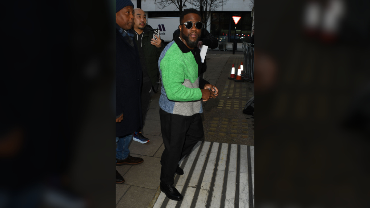 Kevin Hart admits this friend’s joke caught him off guard during roast