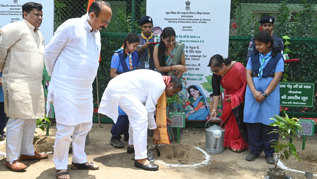 Delhi launches massive clean-air push with greening and BS-VI shift