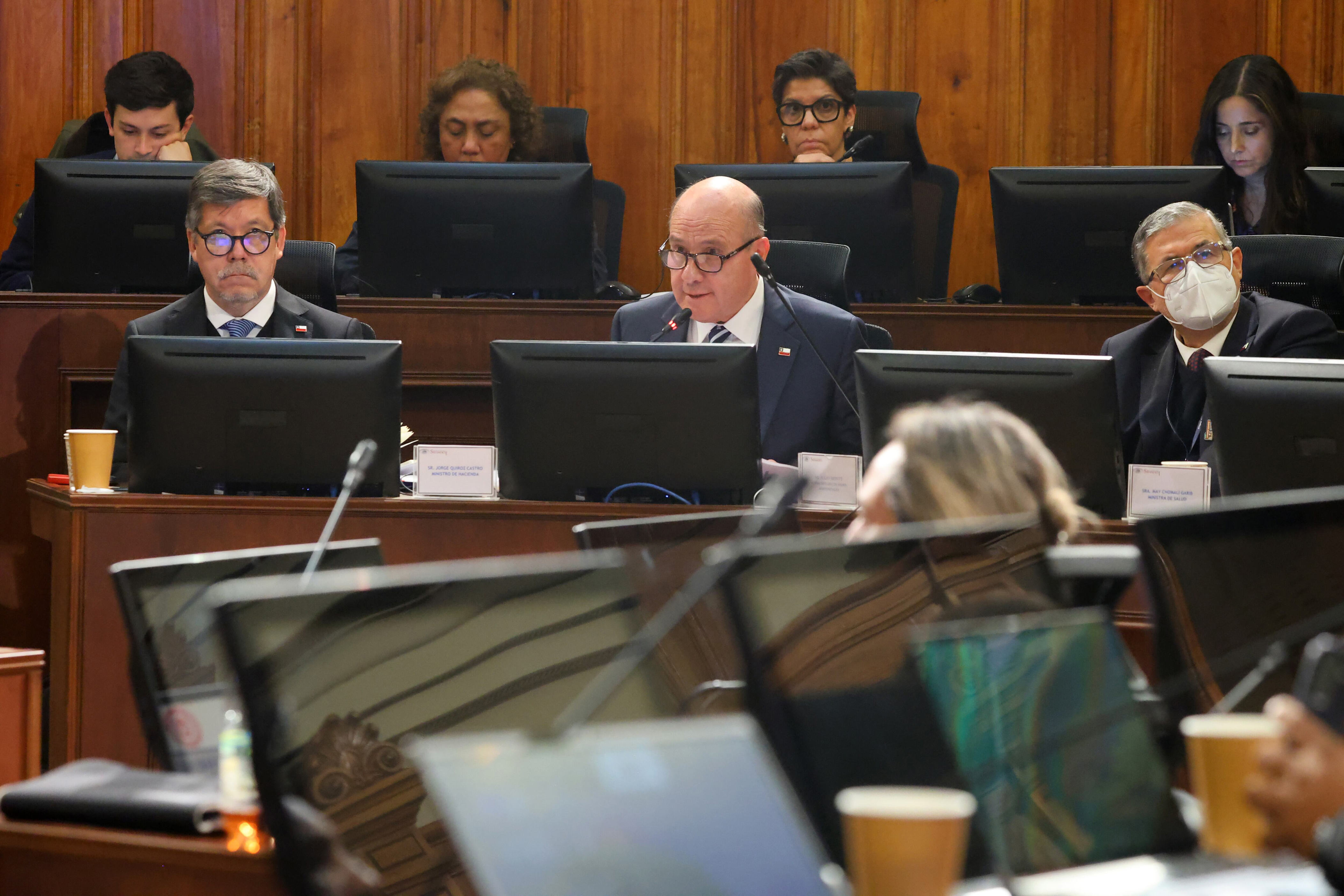 Quiroz apunta a “fraude social” para justificar recorte presupuestario ...