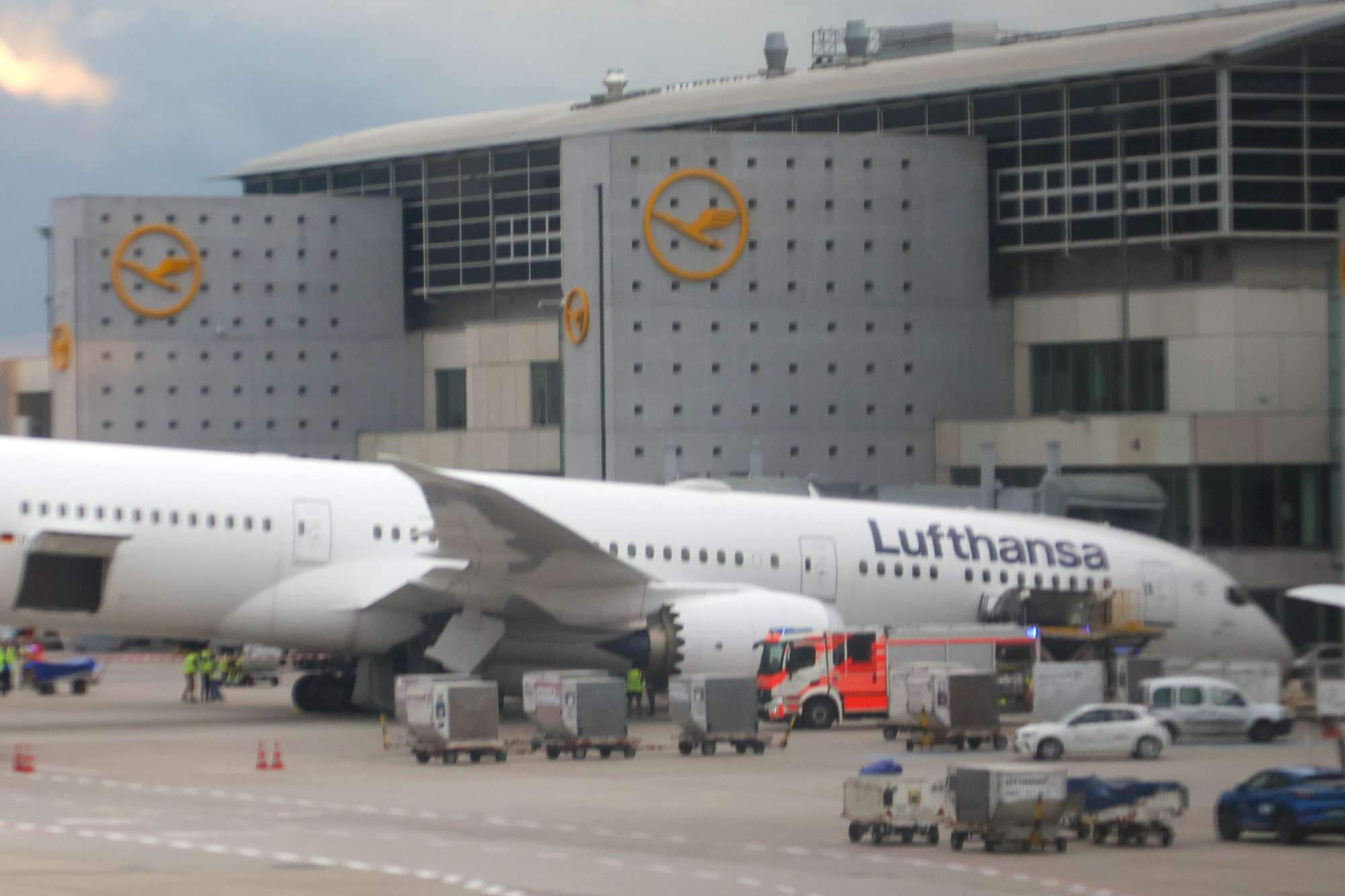Several Injured After 1-Year-Old Boeing Jet’s Nose Gear Collapses ...