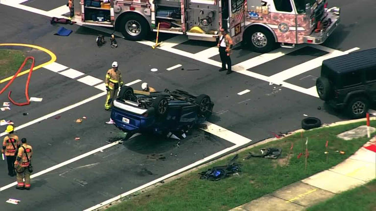 Car flips, 10 people involved in crash near SeaWorld | See video