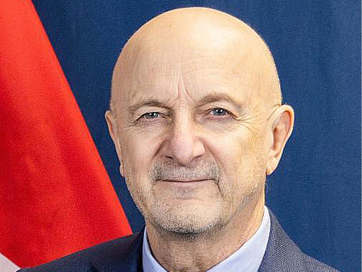 Another Surrey police board director resigns after chief Norm Lipinski ...