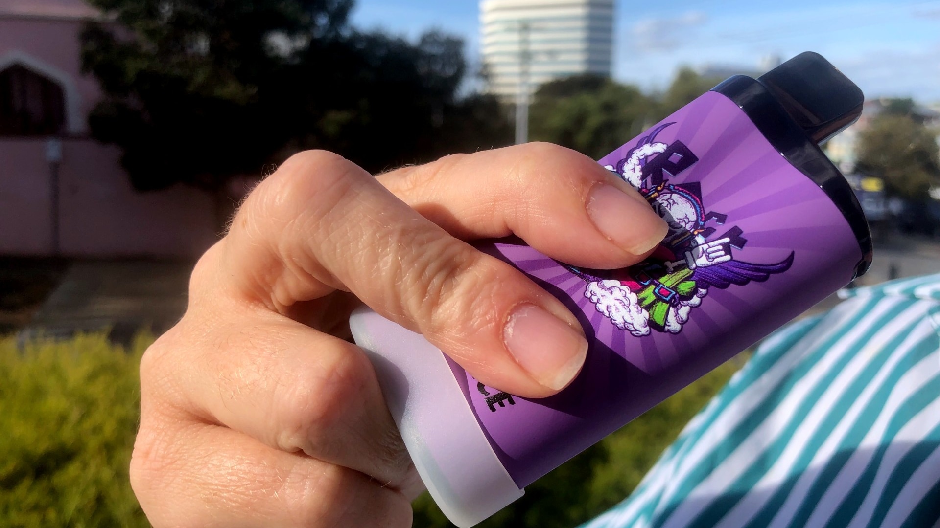 Quit Victoria aims new campaign at vapers while warning laws fall short