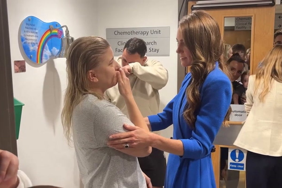 Kate shares poignant moment with woman completing cancer treatment