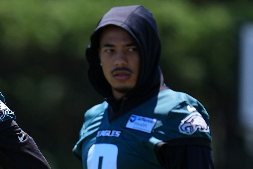 Philadelphia Eagles draft star spotted on practice sideline with ...