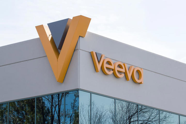 Veeva rides AI wave as pharma cloud story accelerates