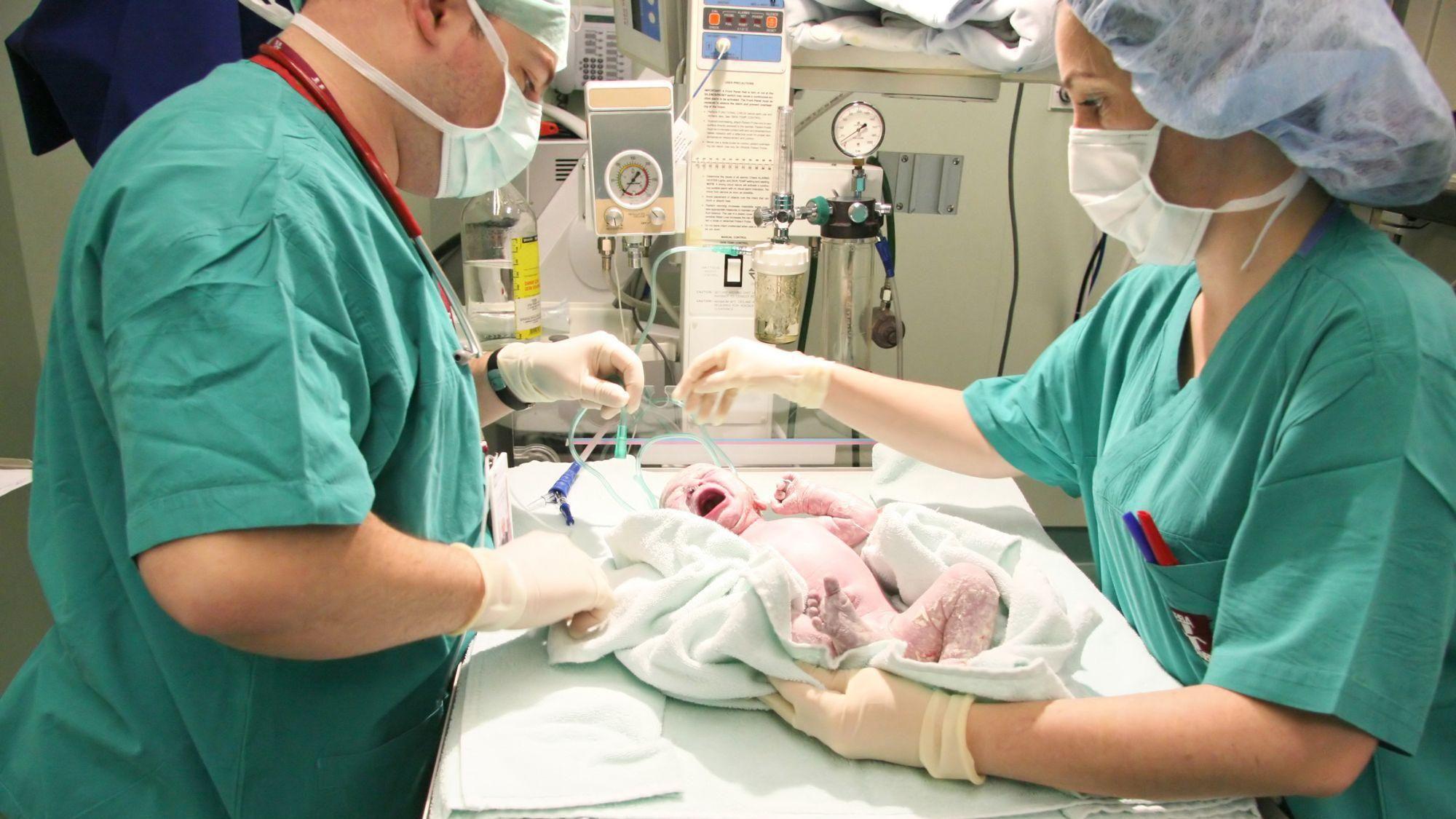One in four births in England is now emergency caesarean, BBC analysis ...