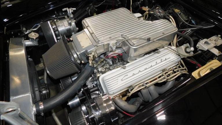 1958 Chevy Corvette for sale with 383ci V8, pristine condition