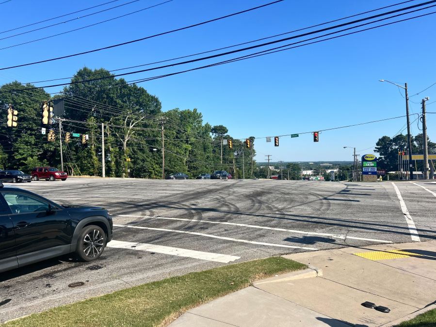 Two arrested after chase ends in crash in Greenville County