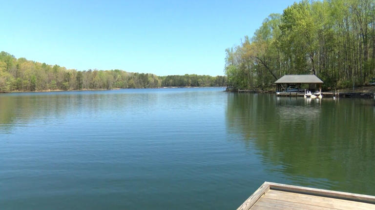 Lake Anna visitors find body in water, park officials say