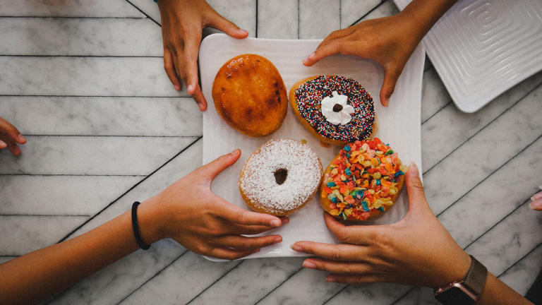 The unspoken rules of the office donut box